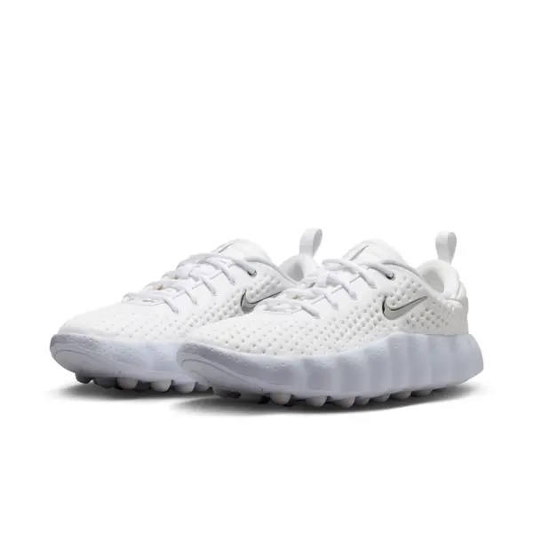 Nike Mind 002 Pregame Shoes