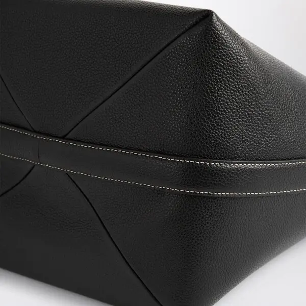 TOTEME Medium Tote Bag In Grained Leather - Black