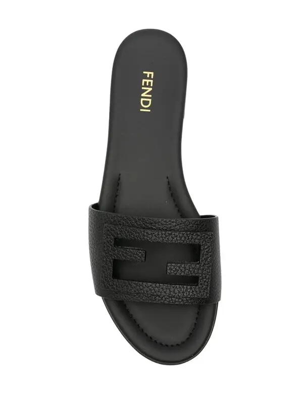 Fendi Baguette Slide In Pelle