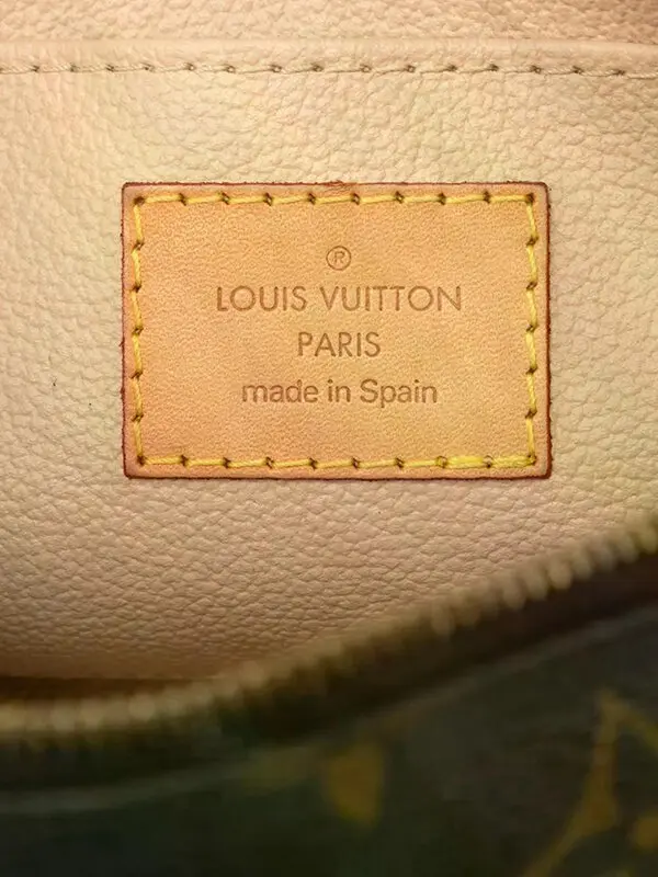 LOUIS VUITTON 2006 Monogram Cosmetic Pm Pouch