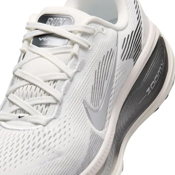 Nike Lighttoned Mesh Running Shoes