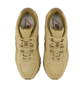 NEW BALANCE 204l Low-top Sneakers
