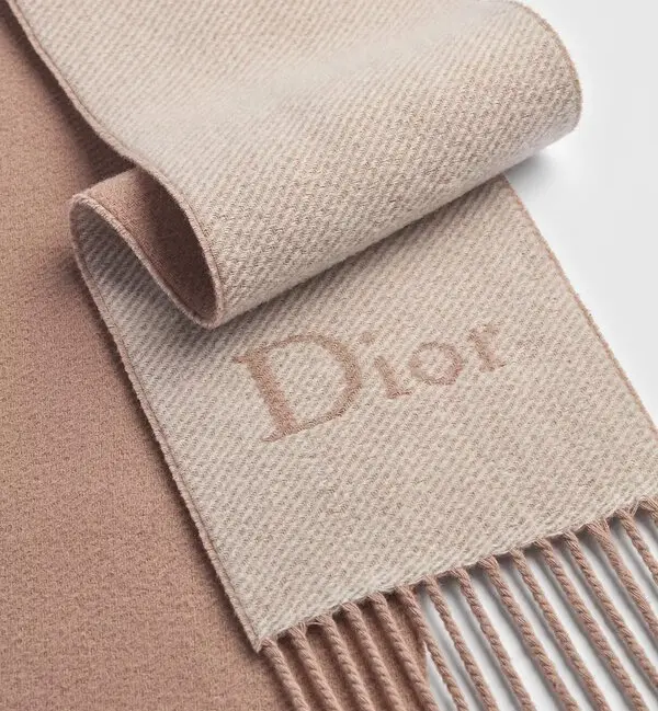 Dior Essence Scarf