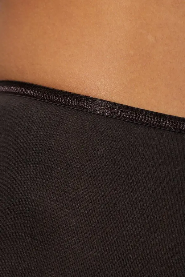 Hanro Briefs From The 'cotton Seamless' Collection