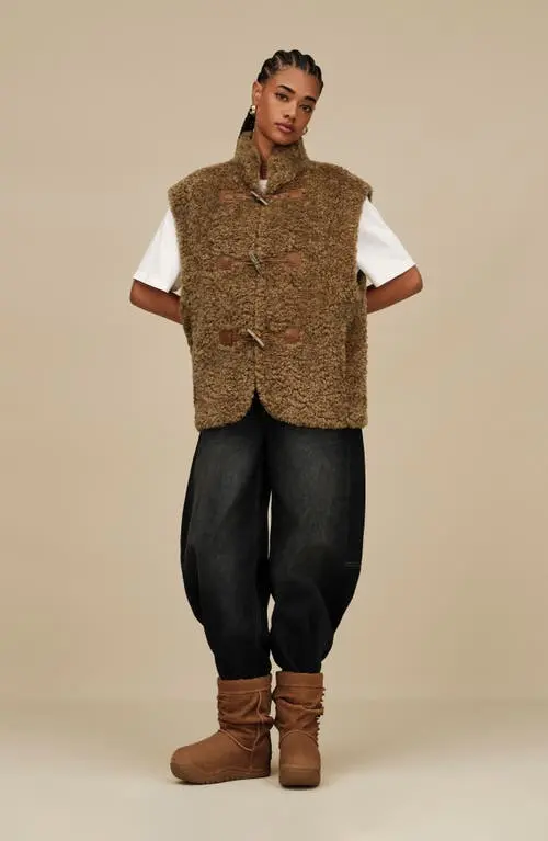 UGG Bucked Boot
