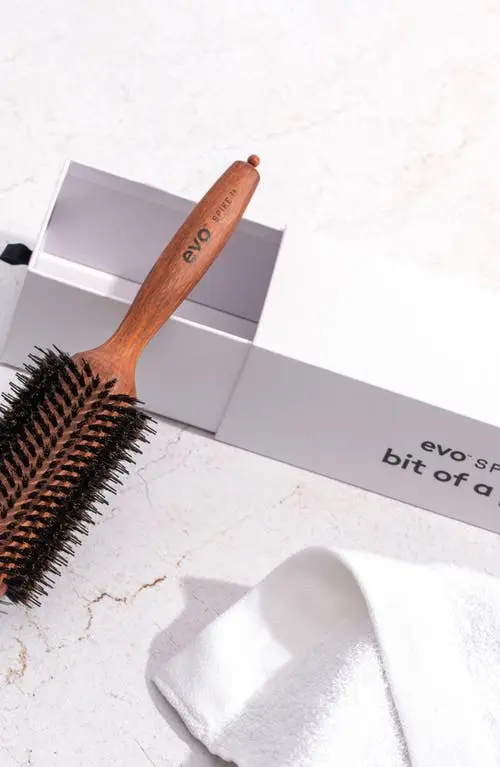 Evo Spike Nylon Pin Bristle Radial Brush