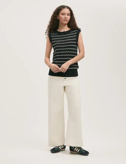 FINERY LONDON Dion Knitted Sleeveless Top - Black