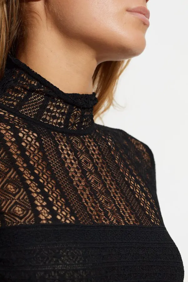 Alexander McQueen Lace Top With A Distinctive Skull Motif