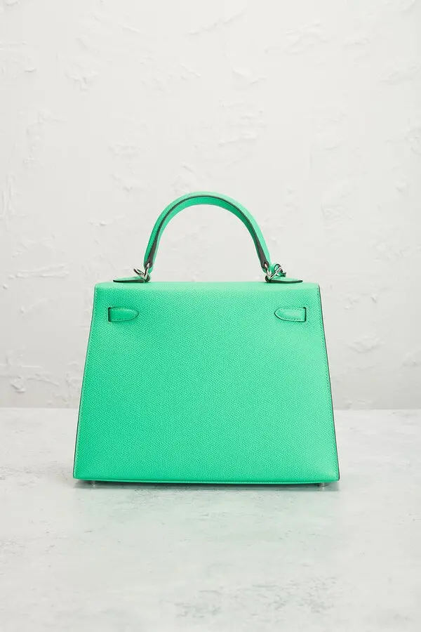 Hermès Epsom Kelly 25 Sellier Handbag In Green - Vert Comics
