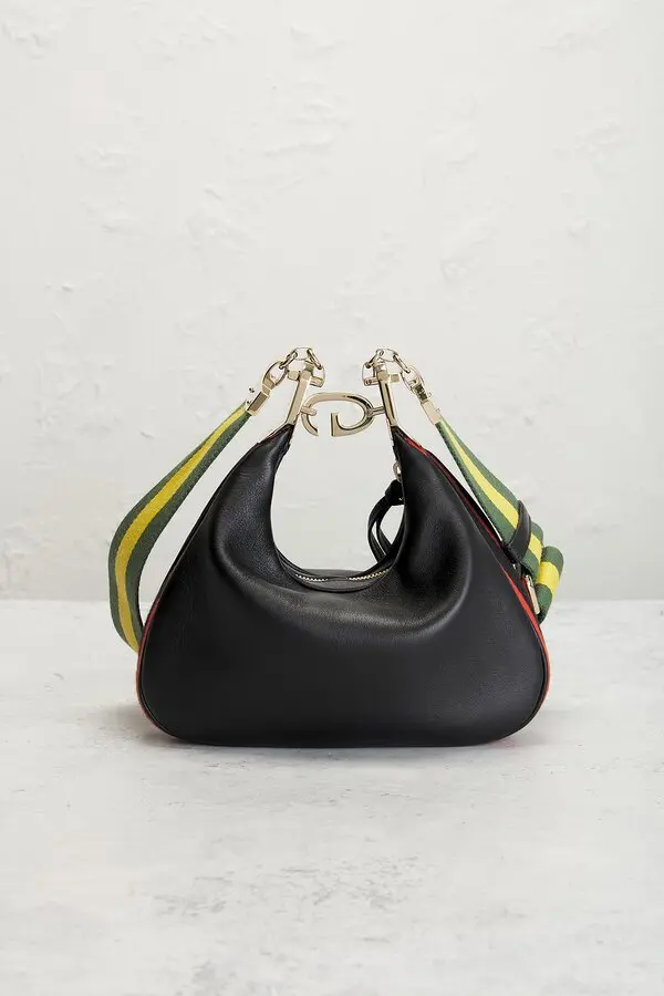 Gucci Attache Shoulder Bag - Black
