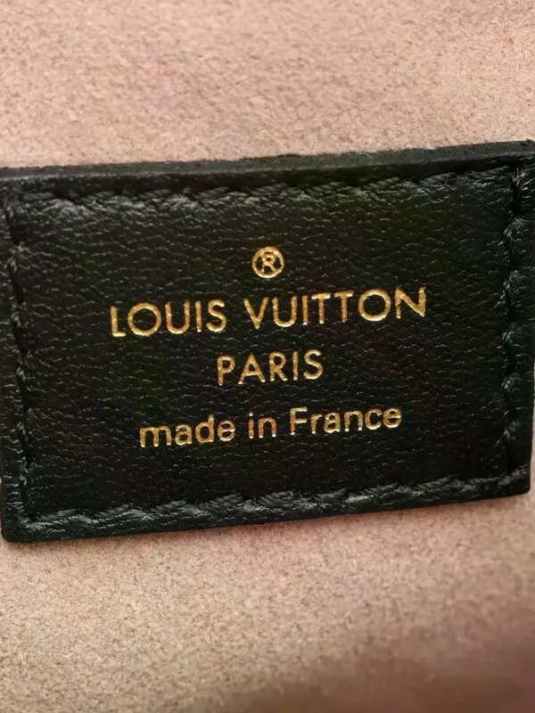 LOUIS VUITTON 2021s Pm Coussin Monogram Shoulder Bag