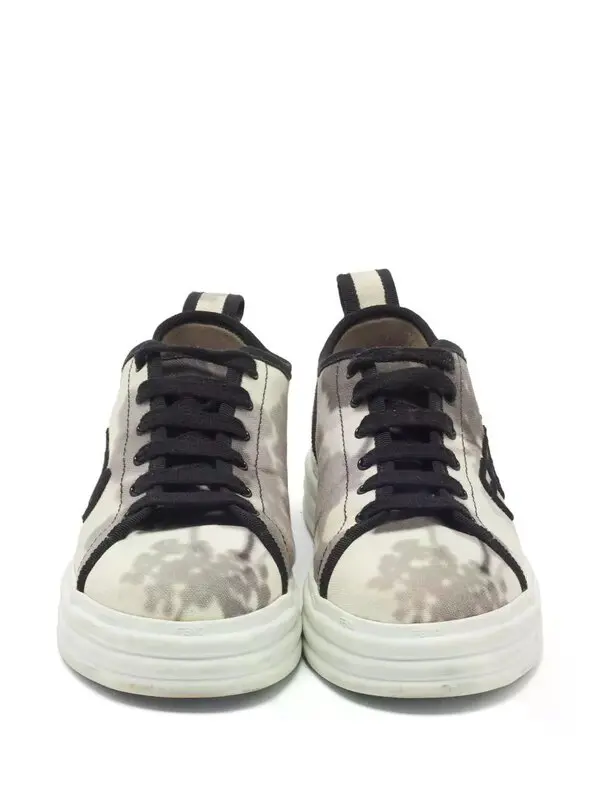 Fendi Rise Lace-up Sneakers
