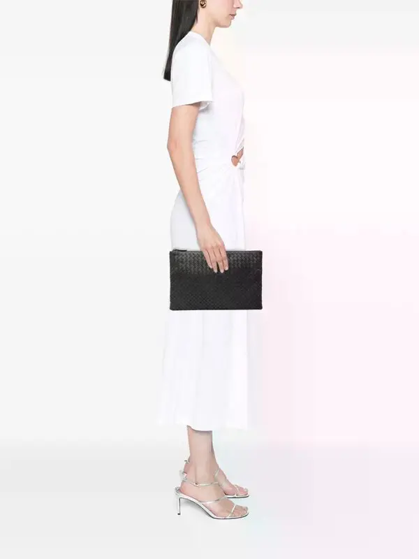 Bottega Veneta 2012-2026 Nappa Intrecciato Zip Clutch Bag