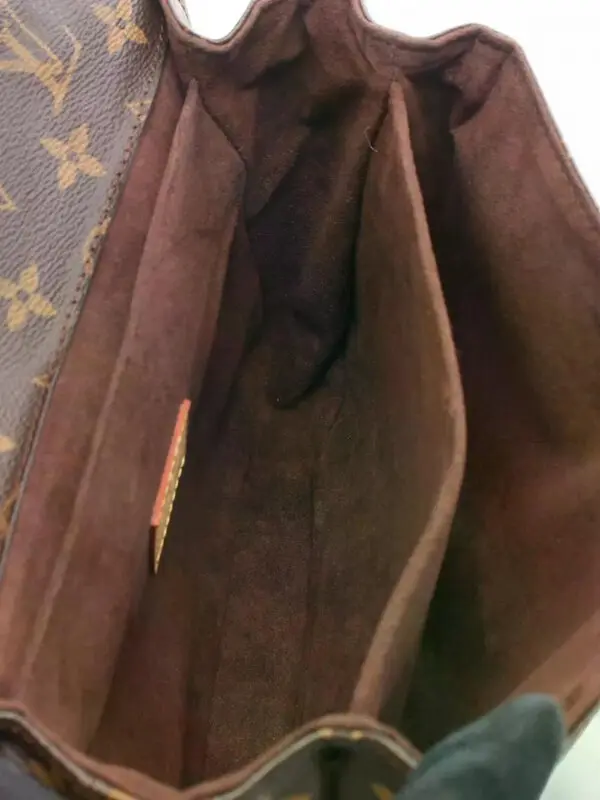 LOUIS VUITTON Monogram Pochette Metis Shoulder Bag