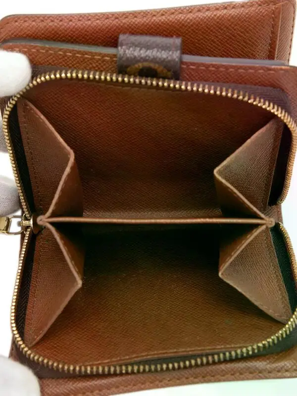 LOUIS VUITTON 2003 Monogram Compact Zip Wallet Small Wallets