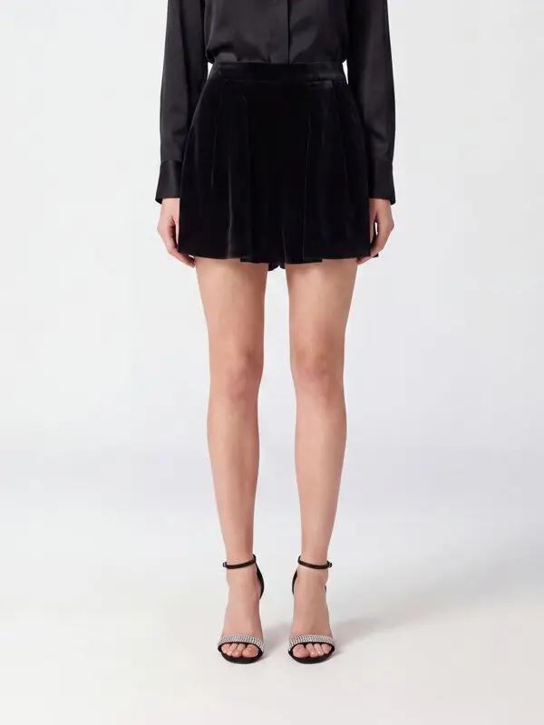 Emporio Armani Elegant Mid-rise Viscose Velvet Shorts