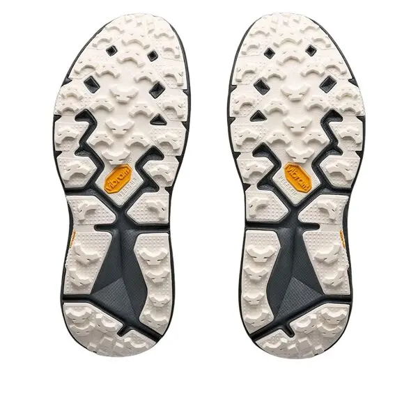 Hoka One One Speedgoat 2 'alabaster Outer Orbit