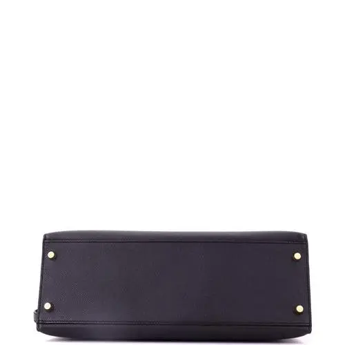 Hermès Kelly Handbag Epsom With Gold Hardware 32