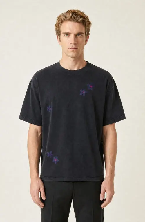 MODENAIRE Relaxed Fit Floral Embroidered Crewneck T Shirt With Washed Finish - Gray