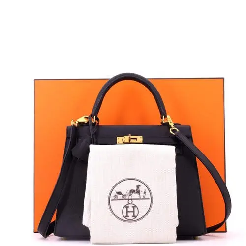 Hermès Kelly Handbag Epsom With Gold Hardware 25