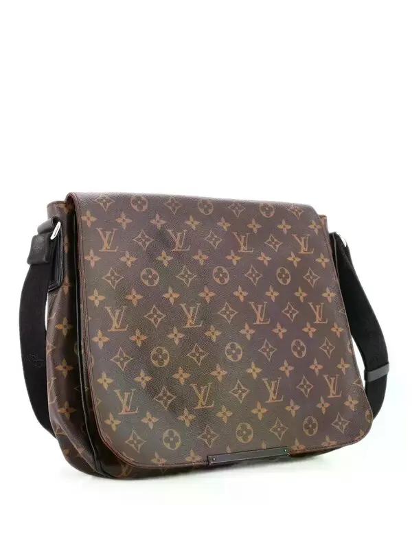 LOUIS VUITTON District Messenger Bag Macassar Monogram Canvas Mm Crossbody Bag - Brown