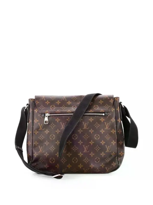 LOUIS VUITTON District Messenger Bag Macassar Monogram Canvas Mm Crossbody Bag