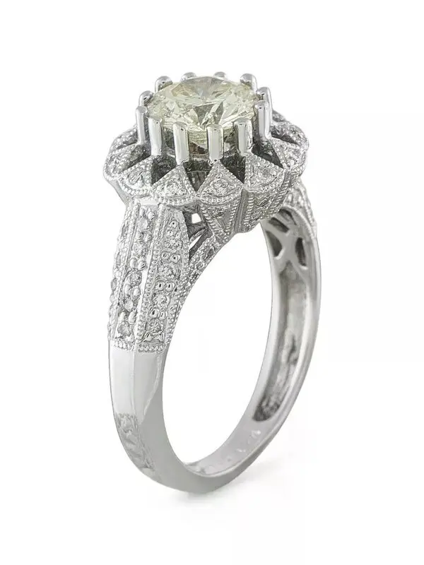 LB EXCLUSIVE Diamond Halo Ring