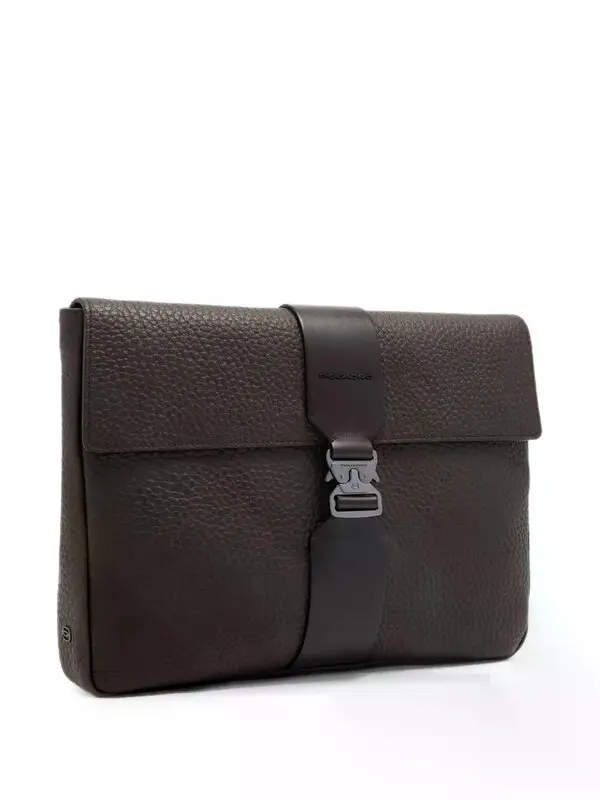 PIQUADRO Buckle-fastening Pebbled Laptop Case