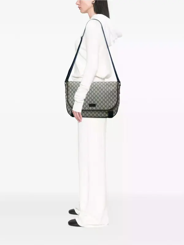 Gucci 2016-2026 Gg Supreme Messenger Bag Crossbody Bag
