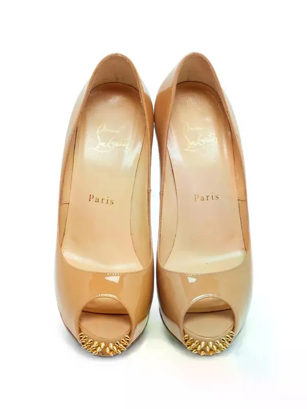 CHRISTIAN LOUBOUTIN New Very Prive Spikes Pumps