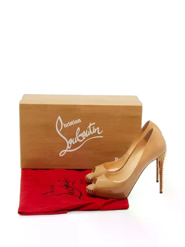 CHRISTIAN LOUBOUTIN New Very Prive Spikes Pumps