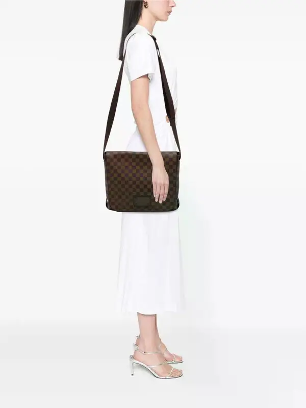 LOUIS VUITTON 2011 Damier Ebene Brooklyn Mm Crossbody Bag