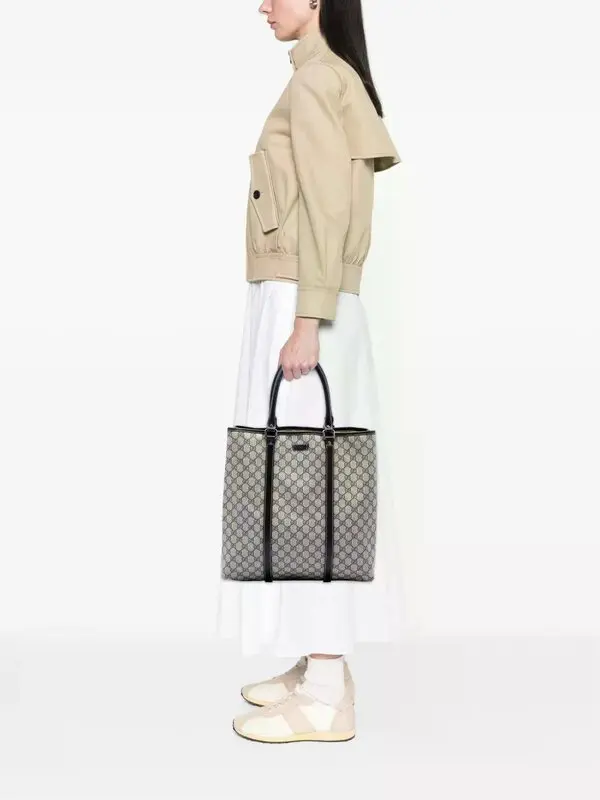 Gucci 2016-2026 Gg Supreme Joy Vertical Tote Bag