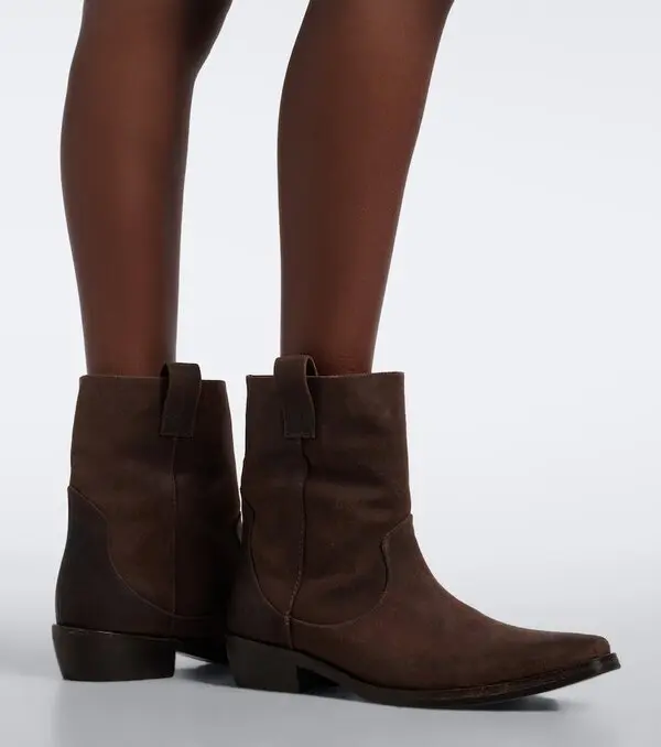 JUDE Cas Suede Ankle Boots