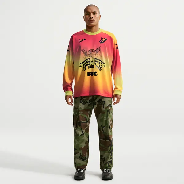 Nike Sb Long-sleeve Skate Top - Pink