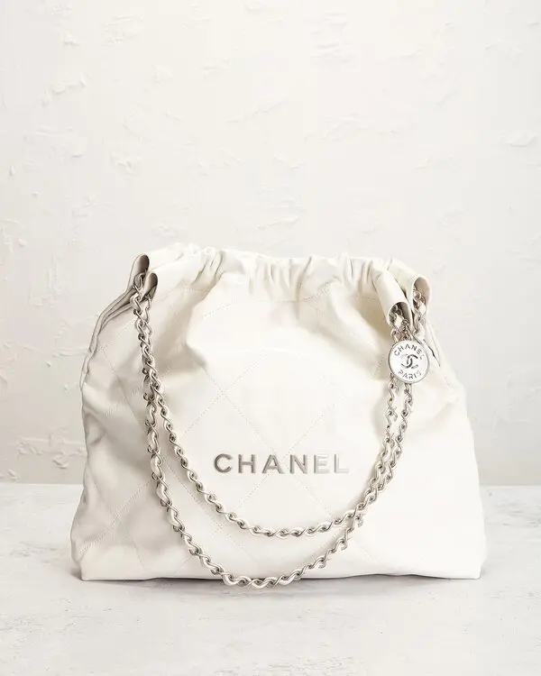 FWRD RENEW Chanel Calfskin Medium 22 Hobo Bag