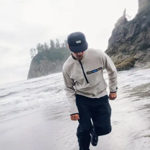 KAVU Throwshirt Fleece Pullover1/2-zip