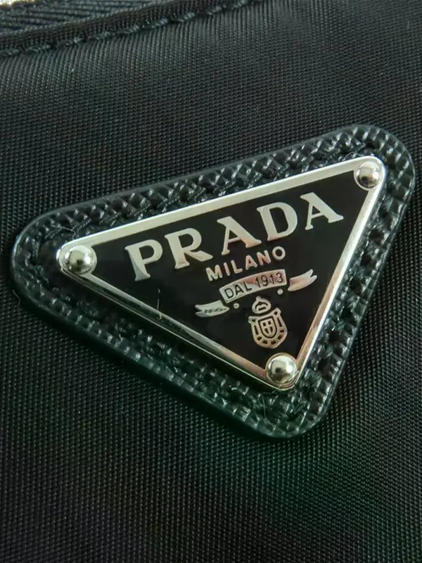 Prada 2019-2026 Tessuto Re Edition 2005 Satchel