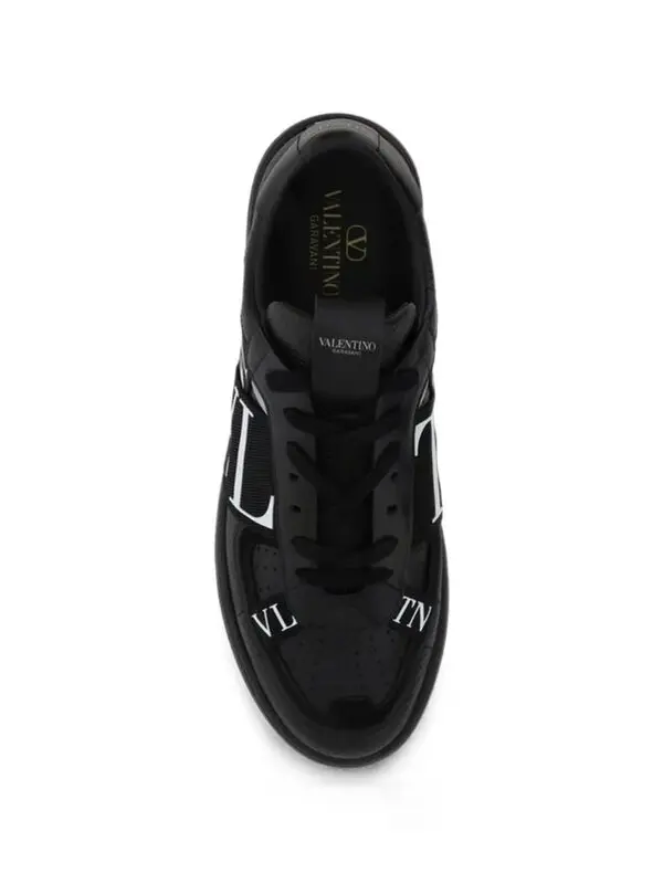 Valentino Garavani Vl7n Leather Low-top Sneakers
