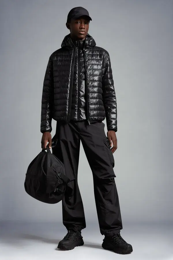 Moncler Lauzet Short Down Jacket