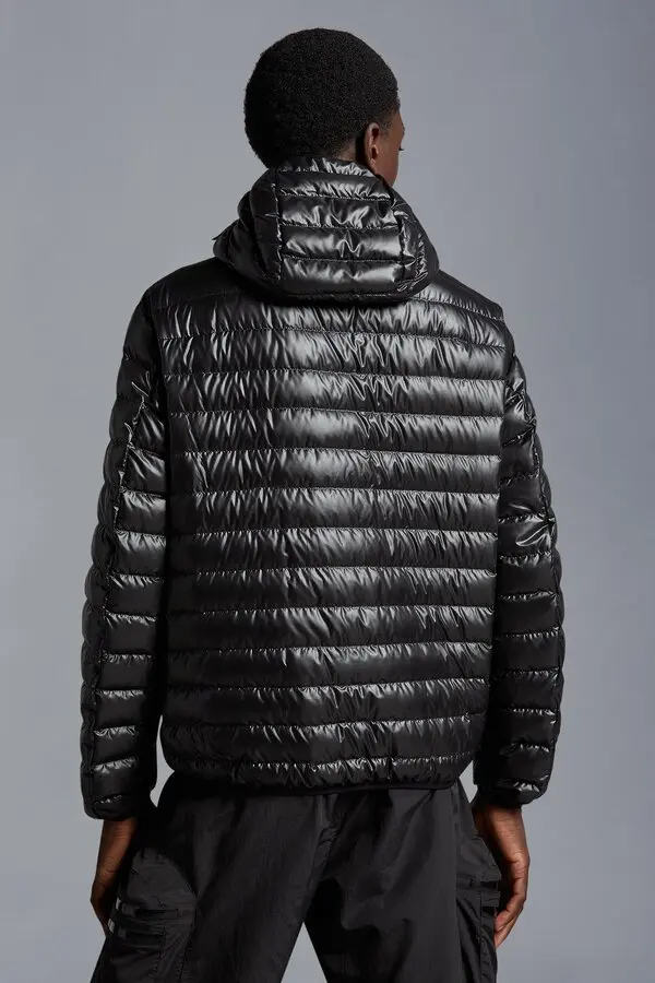 Moncler Lauzet Short Down Jacket