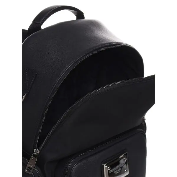 Dolce & Gabbana Dolce Gabbana Logo Plaque Zipped Backpack