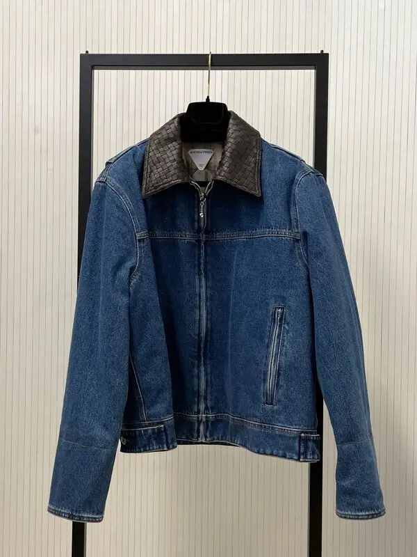 Bottega Veneta Long Sleeved Zipped Jacket - No