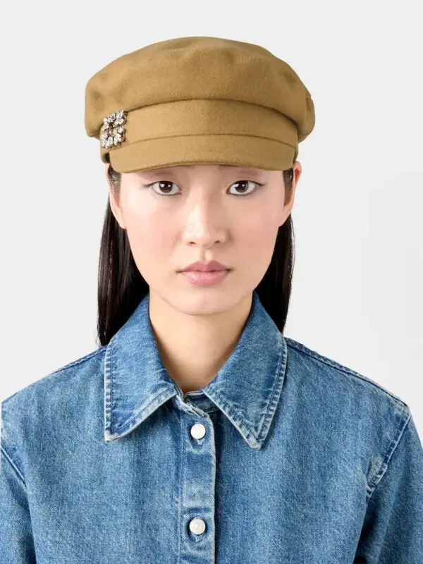 ROGER VIVIER Broche Embellished Sailor Hat