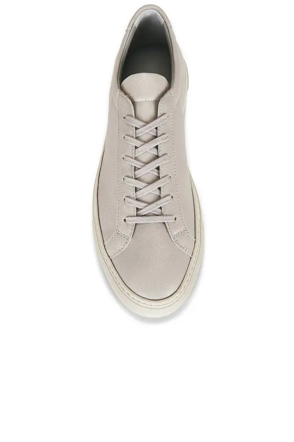 COMMON PROJECTS Lace-up Sneakers