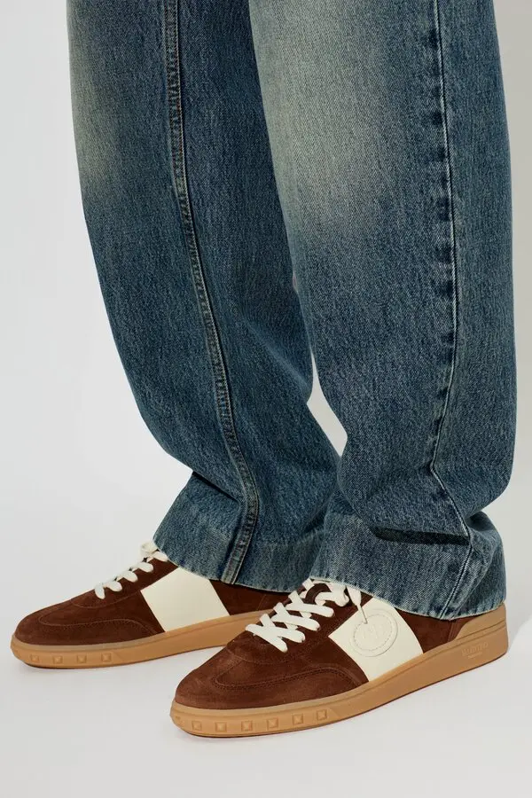 Valentino Garavani Round-toe Low-top Casual Shoes