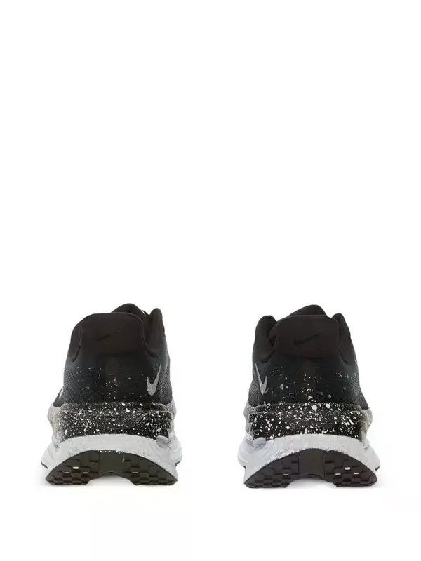 Nike Vomero Premium Sneakers