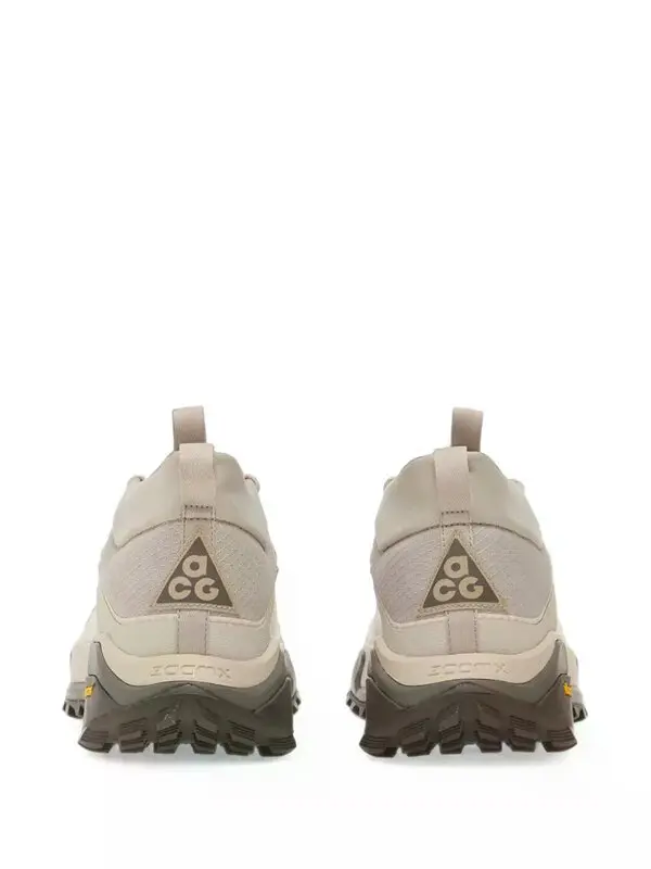 Nike Zegama Hike Sneakers - Neutrals