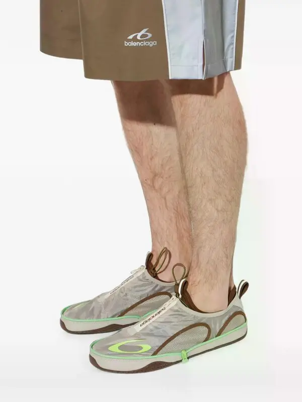 Balenciaga Pocket Zip-up Sneakers - Grey