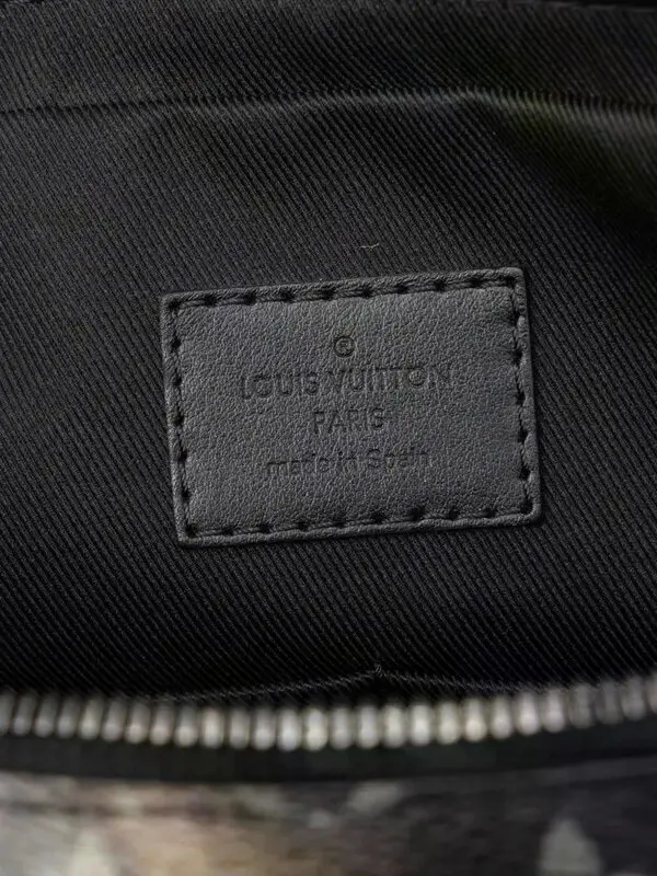 LOUIS VUITTON 2018 Monogram Galaxy Alpha Messenger Bag Crossbody Bag